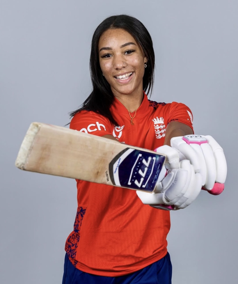 Davina Perrin - Saatchi